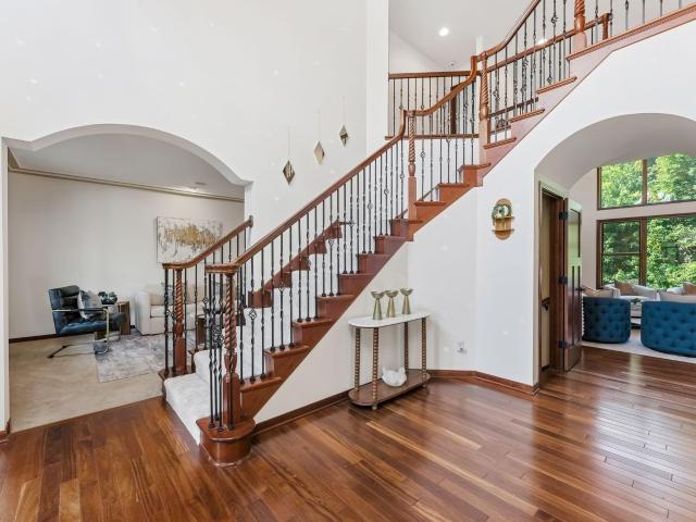 9160 Gateway Lane