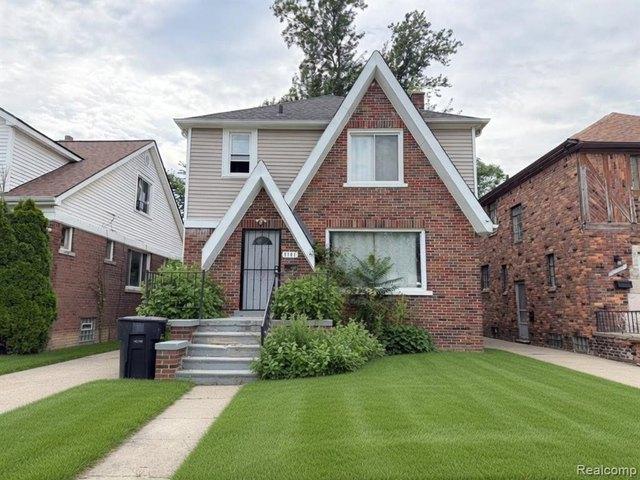 9161 Lakepointe St, Detroit, MI 48224