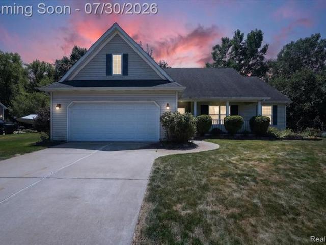 9161 Pine Walk Pass, Argentine, MI 48451