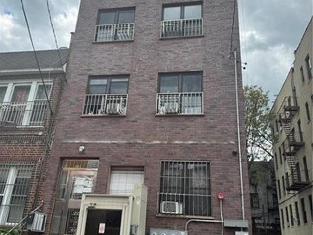 916 41st St, Brooklyn, NY 11219