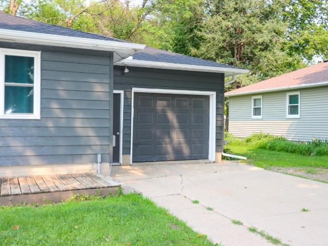 916 5th Street SW