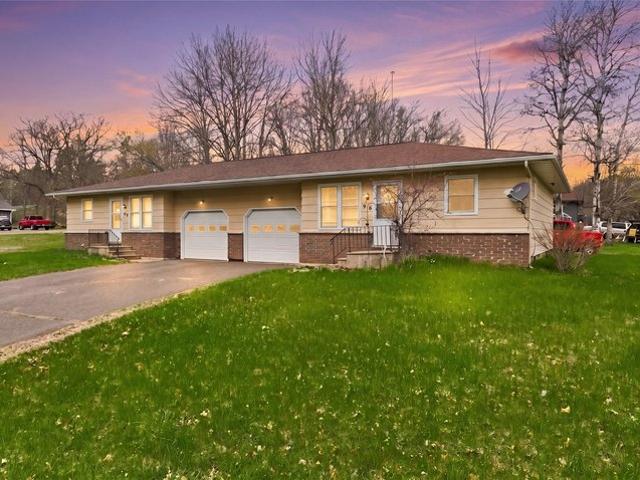 916 918 Michigan St Units 1 & 2, Spooner, WI 54801