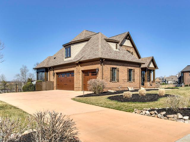 916 Castaway Lane
