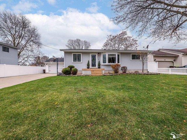 916 Cherry St, Monroe, MI 48161