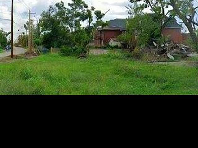 916 Clarendon Ave, St. Louis, MO 63108 | MLS #26025