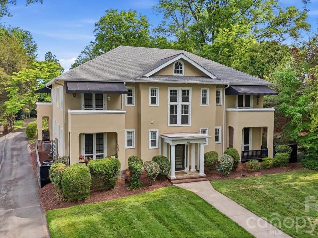 916 Bromley Road