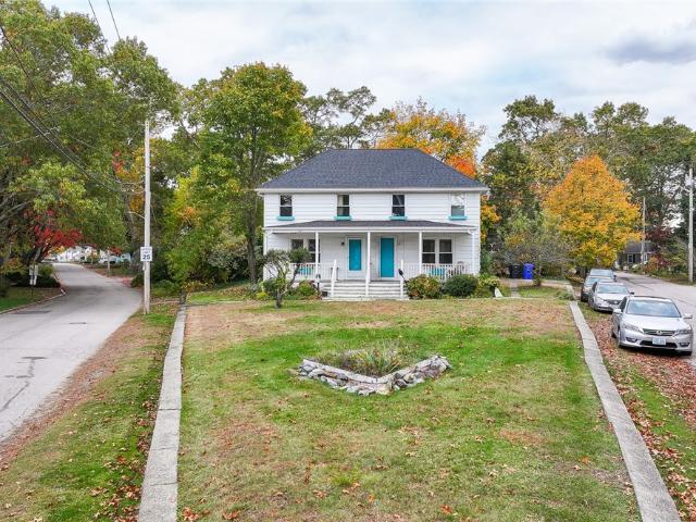 916 bullocks pt avenue