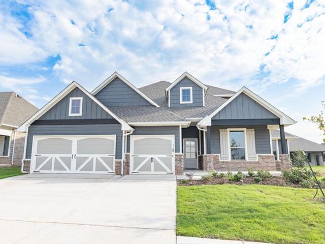 916 Damask Dr, Edmond, OK 73034