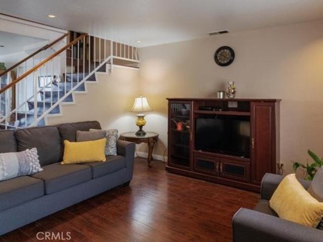 916 E 65th St Apt 3, Inglewood, CA 90302