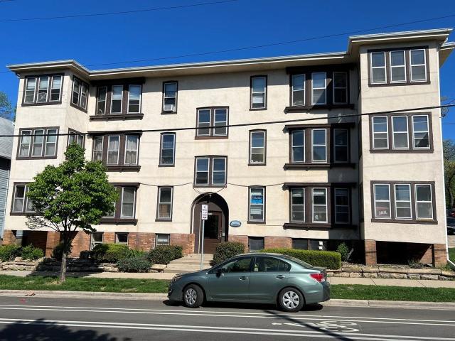 916 E Gorham St 2 Bedroom Apartment for Rent at 916 E Gorham St, Madison, WI 53703 Tenney Lapham