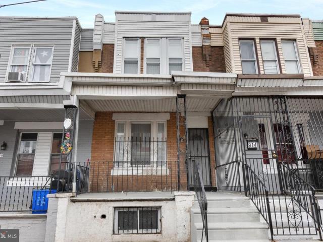 916 E Schiller Street