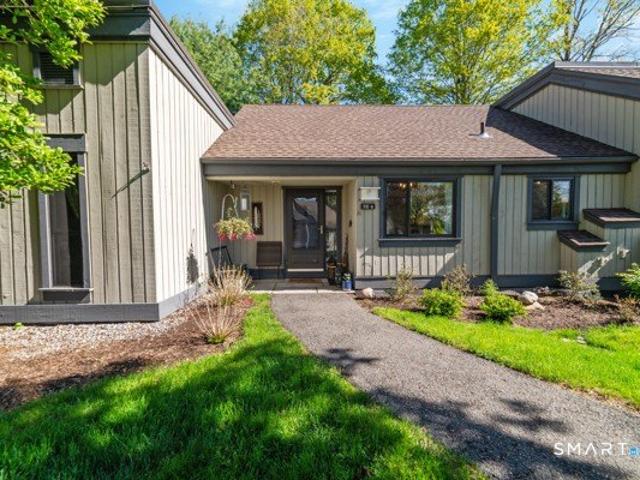 916 Heritage Vlg Unit A, Southbury, CT 06488