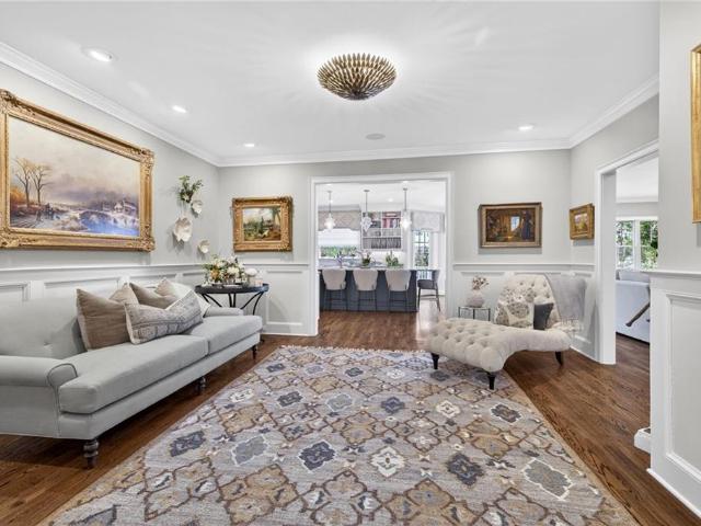916 Oriole DR