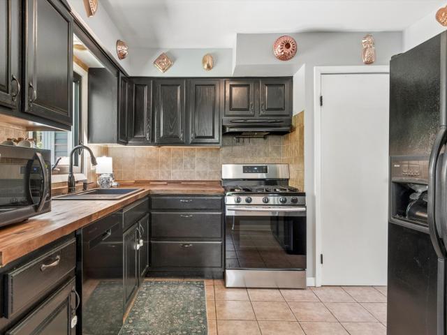 916 Lacey Ave, Lisle, IL 60532 | MLS #12701