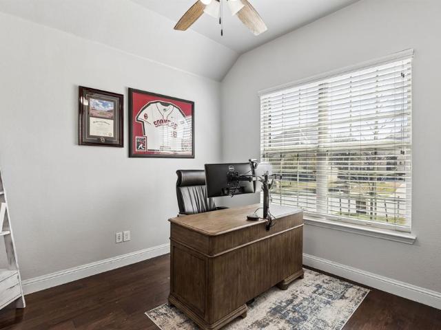 916 Llano Falls Drive
