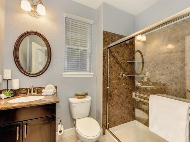 916 Lyon Pl, Roseville, CA 95747