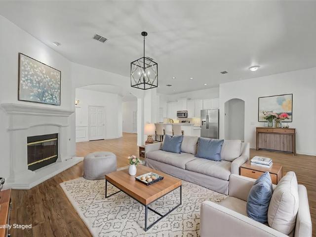 916 Medinah Drive