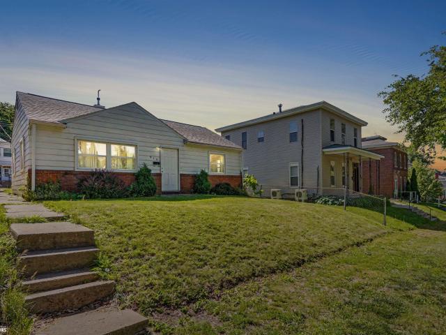 916 N 8Th Street