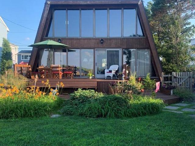 916 N Shore Drive