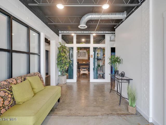 916 S 17th Street