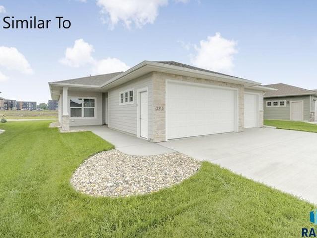 916 S Tinley Ave, Brandon, SD 57005