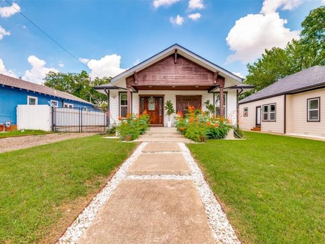 916 S Montreal Ave, Dallas, TX 75208