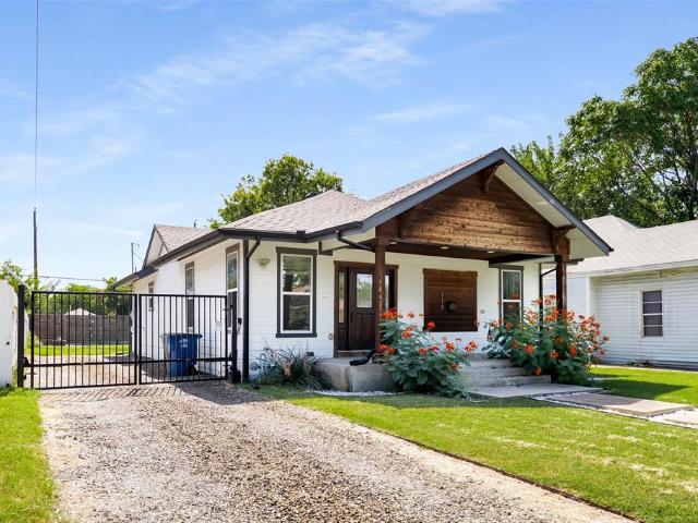 916 S Montreal Avenue