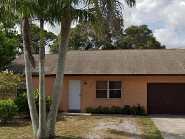 916 SE 8th St, Stuart, FL 34994