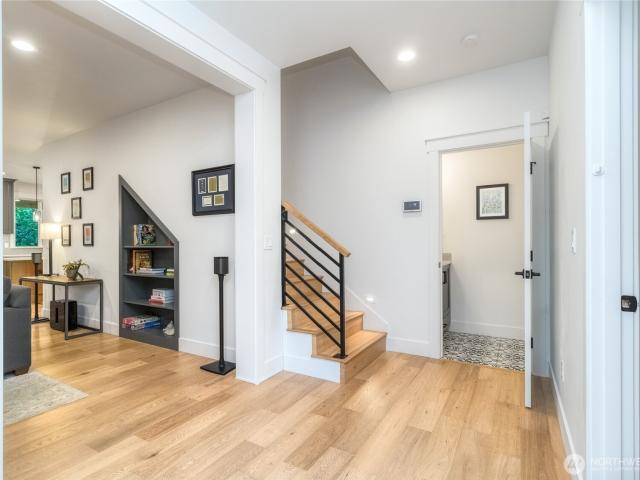 916 Statesman Street