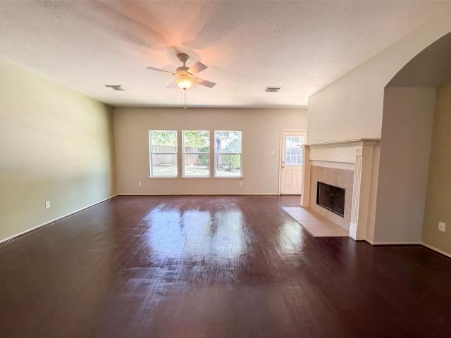 916 Summer Rain Court