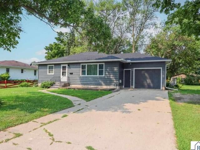 916 SW Fifth St, Waseca, MN 56093