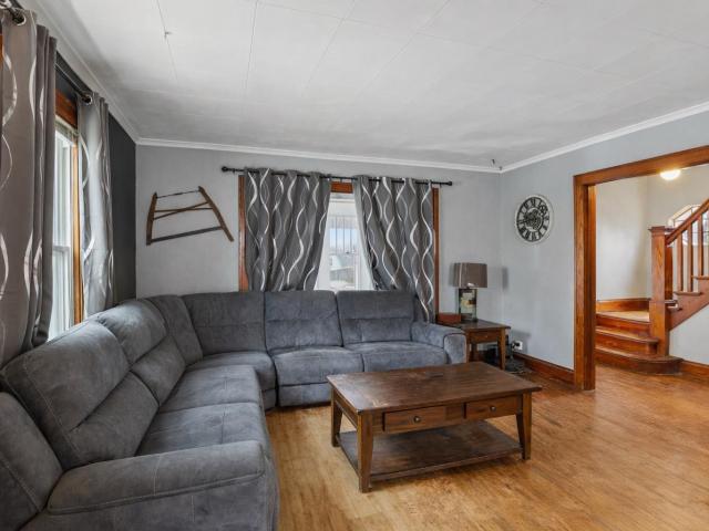 916 Prospect Ave, Portage, WI 53901 | MLS #2019