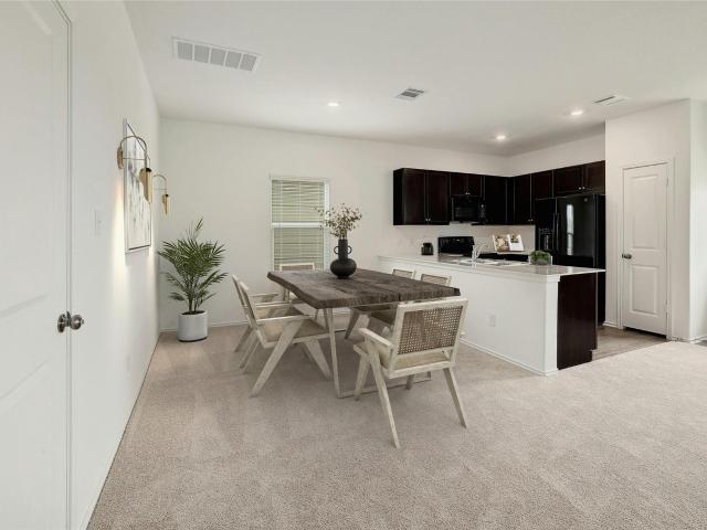 916 Rancho Del Cielo Loop