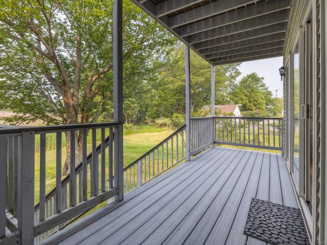 916 Reef Rd, Fairfield, CT 06824 | MLS #24021