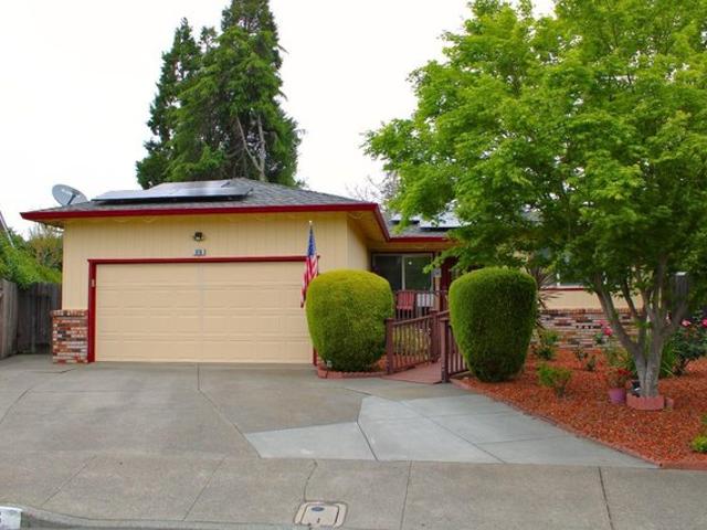916 Renee Ct, Santa Rosa, CA 95401