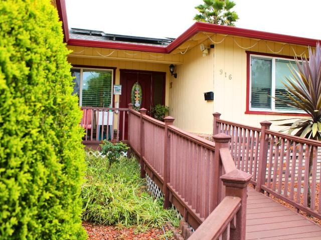 916 Renee Ct, Santa Rosa, CA 95401 | MLS #326036 | Compass