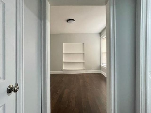 916 W 68th St, Unit 2W, Chicago, IL 60621 | MLS #12600 | Compass