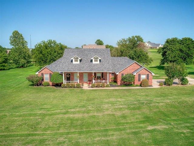 916 Winter Park, Blanchard, OK 73010