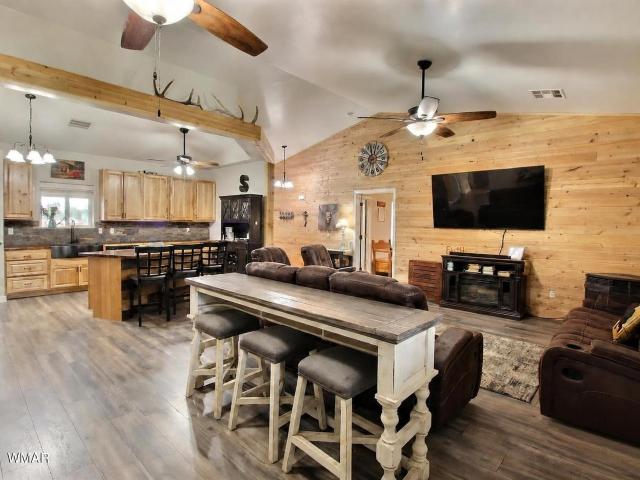 916 Timber Hollow Road