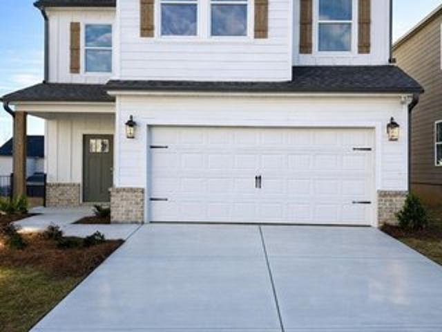 9174 Glimmer Ln, Ooltewah, TN 37363