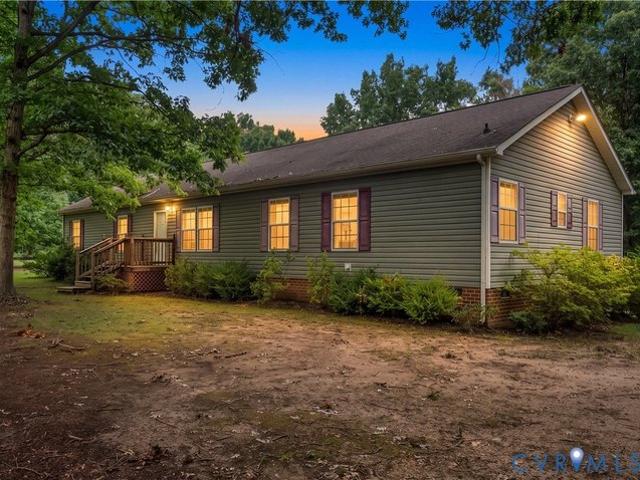 9174 Howardsville Rd, Howardsville, VA 24562