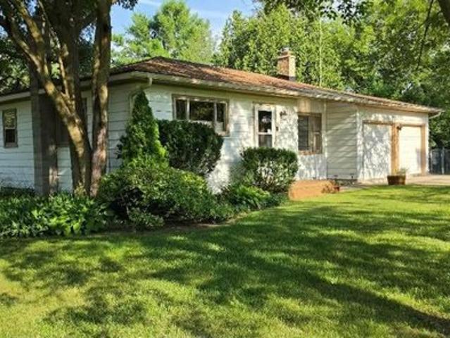 9175 Bernice Dr, Hamburg Township, MI 48169