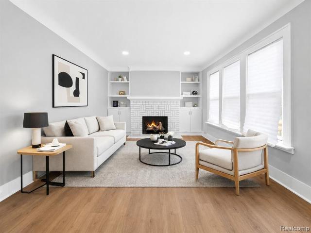 9175 Devonshire Road