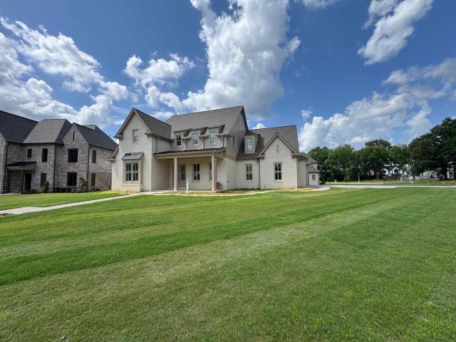 9176 old green ln