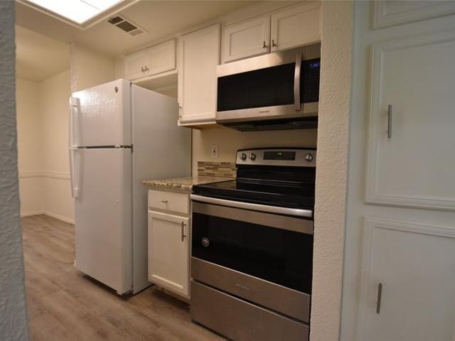 9170 Forest Ln Apt 112, Dallas, TX 75243