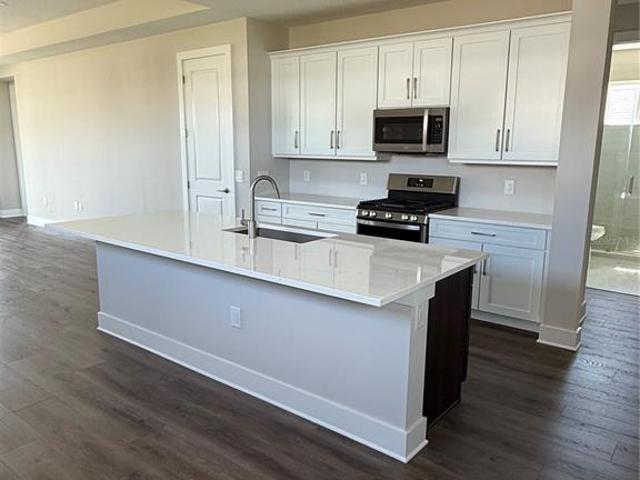 9173 Florida Rock Trail, Sarasota, FL 34240 | MLS #A4650 | Compass