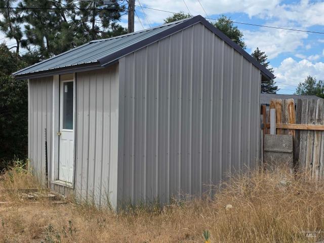 917 16th Drive