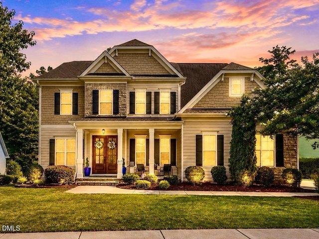 917 Cambridge Hall Loop, Apex, NC 27539