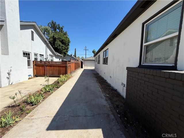 917 Campus Avenue