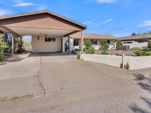 917 Bee Court